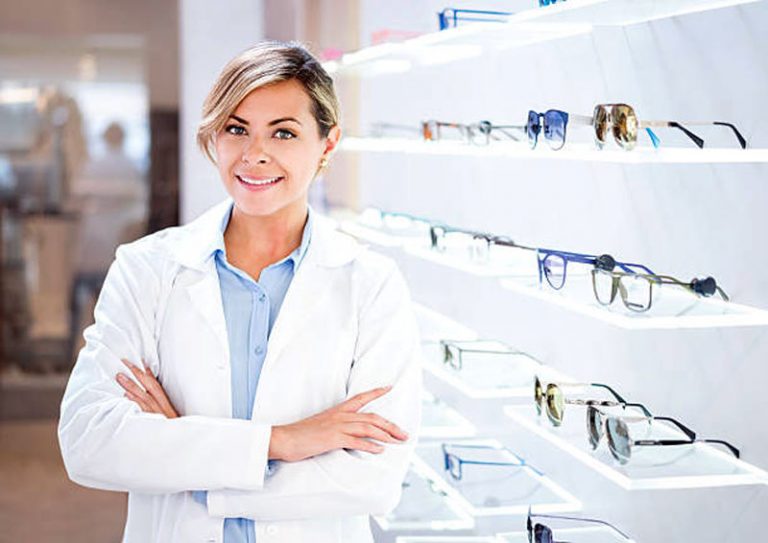 How an Optician Differs from an Optometrist - Health Benefits
