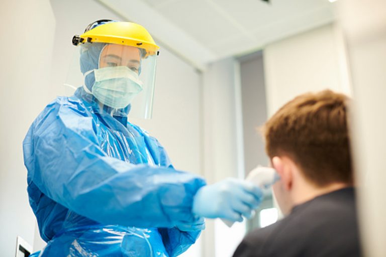 A Guide On How To Properly Use PPE For Health Workers - Health Benefits