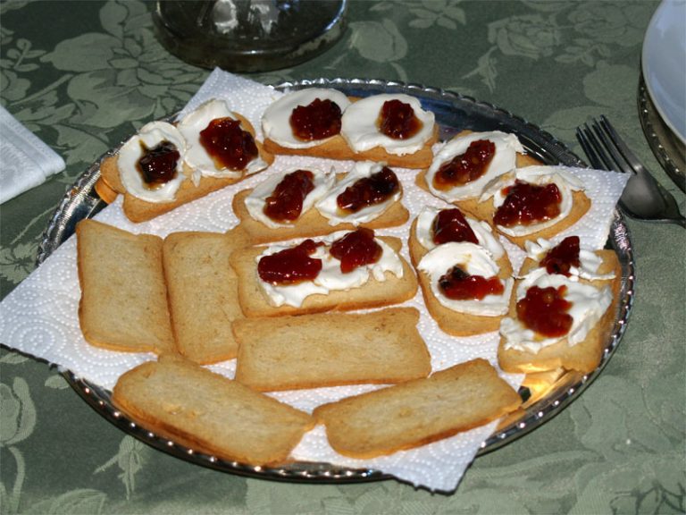 Melba toast - Definition of Melba toast