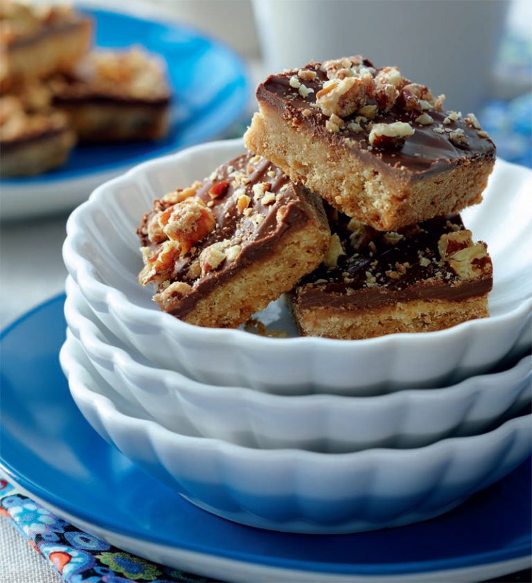 Shortbread with chocolate & candied walnuts recipe - Healthy Recipe